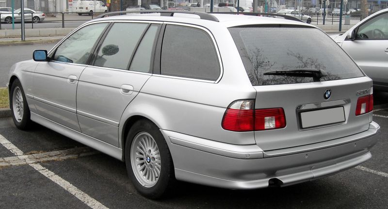 BMW 5 Series Touring (E39, Facelift 2000) 530i 24V (231 Hp)